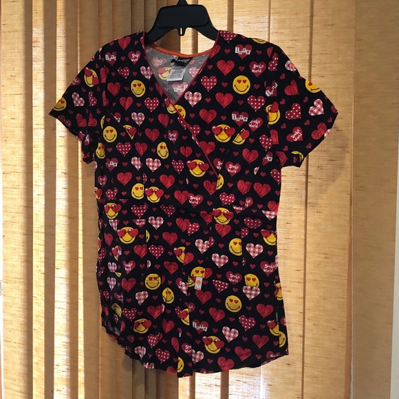 Code Happy | Tops | Nwt Code Happy Smiley Face Top Stretch Small S ...